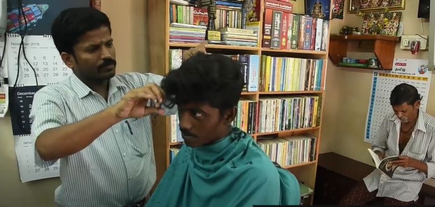 Tamil Nadu barber runs a library inside his salon - Navtarang